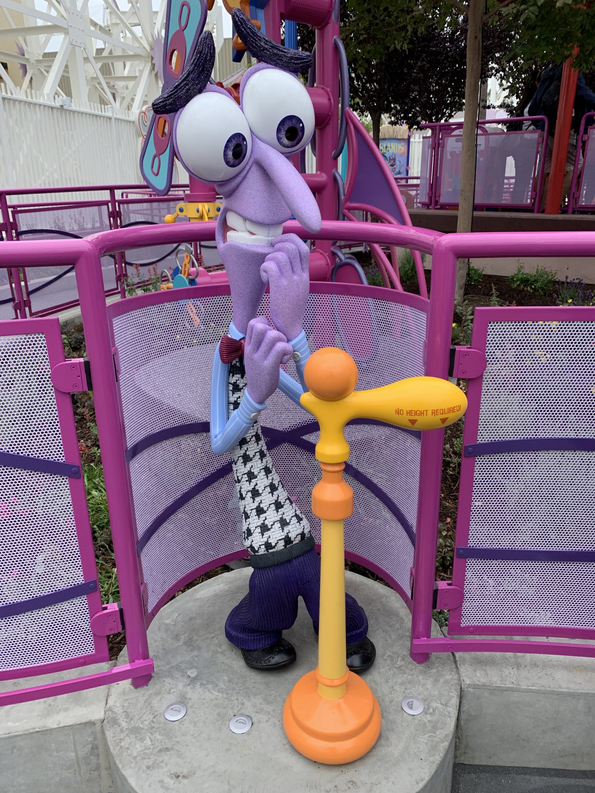 Celebra la Imaginación con Inside Out Emotional Whirlwind
